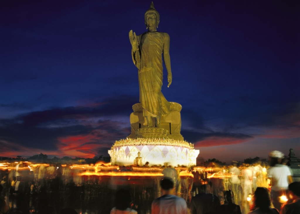 Buddhist holidays in Thailand